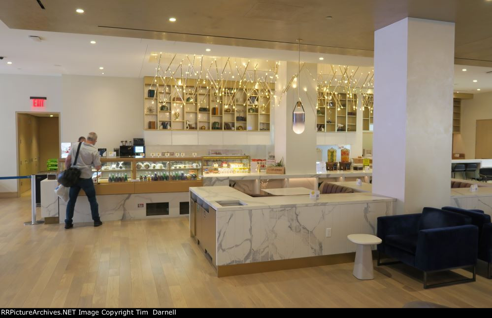 Snack counter in the Metropolitan Lounge